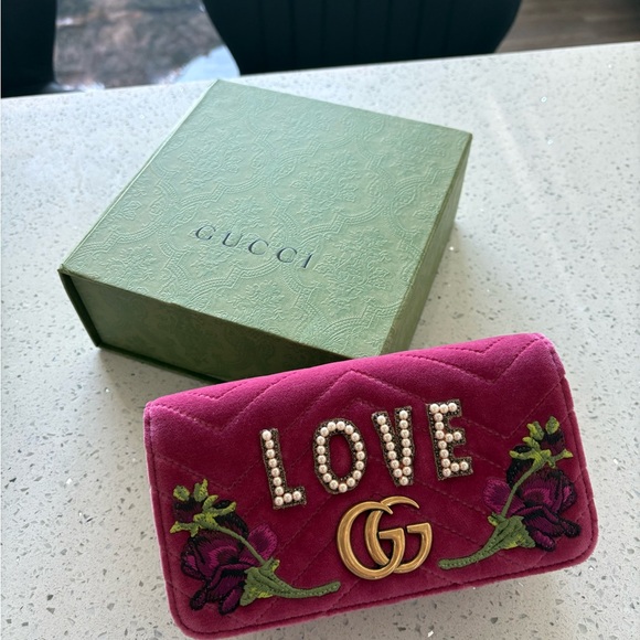 Gucci | Bags | Gucci Fuchsia Velvet Love Wallet | Poshmark